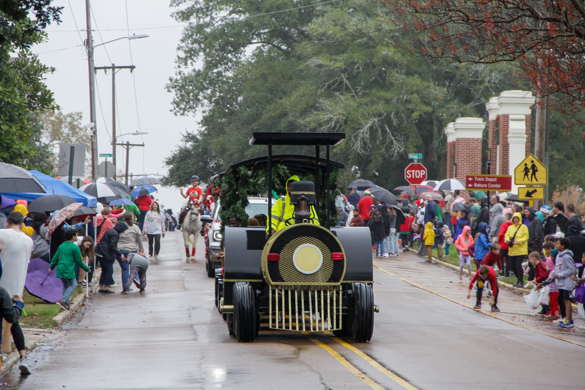 Clinton Chamber Christmas Parade - Clinton Chamber